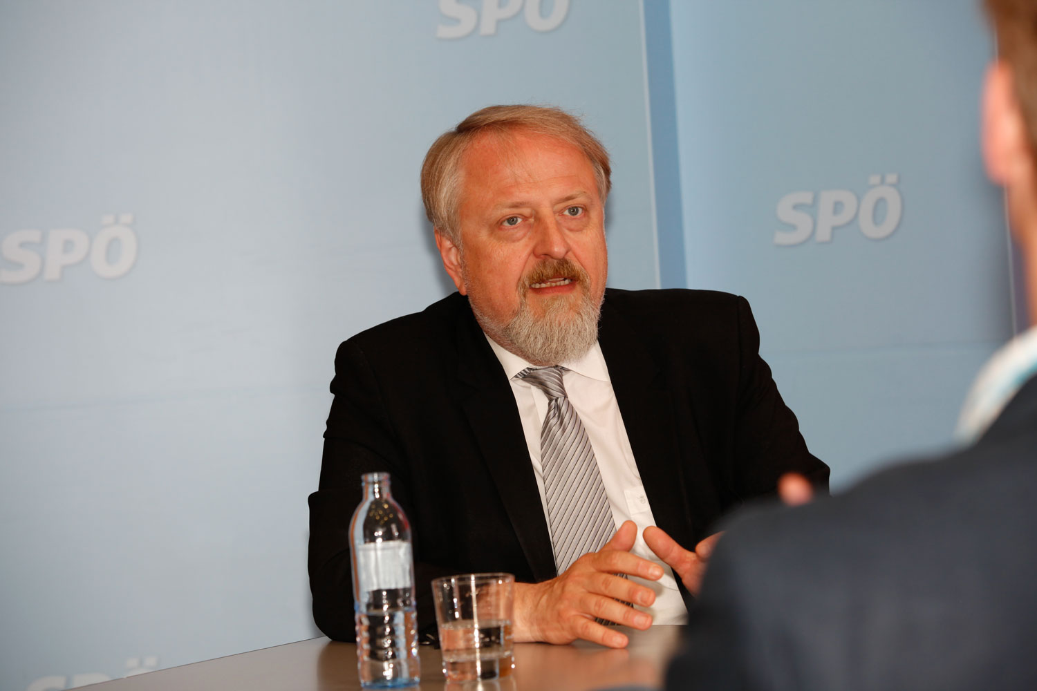 Über mich – Dr. Gerhard Schmid
